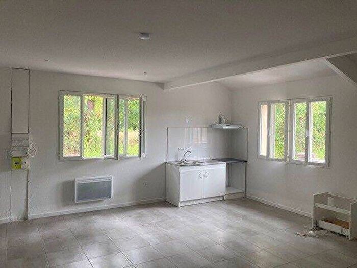 Appartement à louer - Cavignac - 3 pièces - 2 chambres