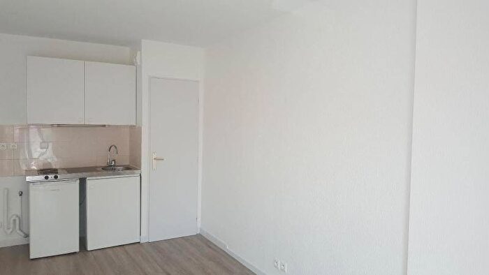 Barbâtre-Saint Remy-Verrerie, Reims - Appartement 1 pièce à louer