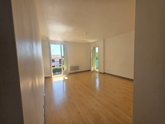 Appartement 4 pièces à louer - Garons