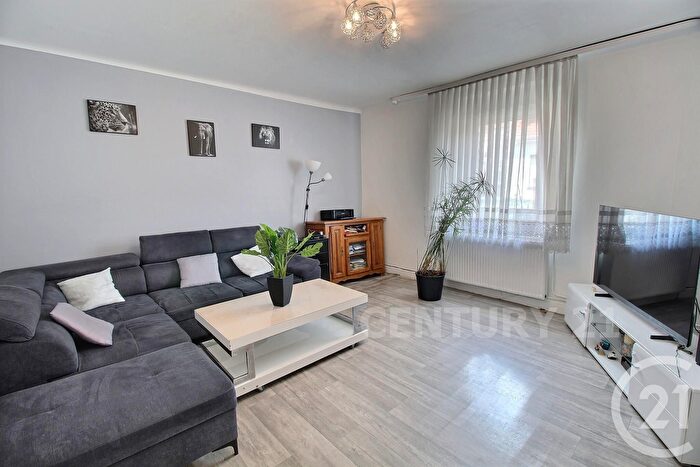 Maison 5 pièces à Lhôpital, à vendre