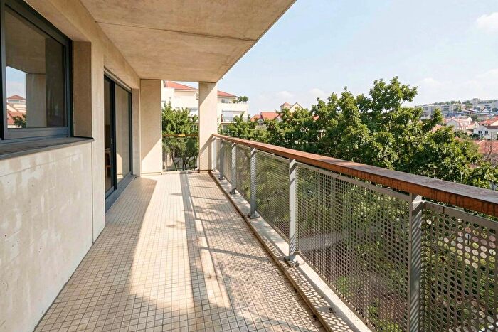 Appartement à louer - Centre Ville, Rueil-Malmaison - 4 pièces - 3 chambres