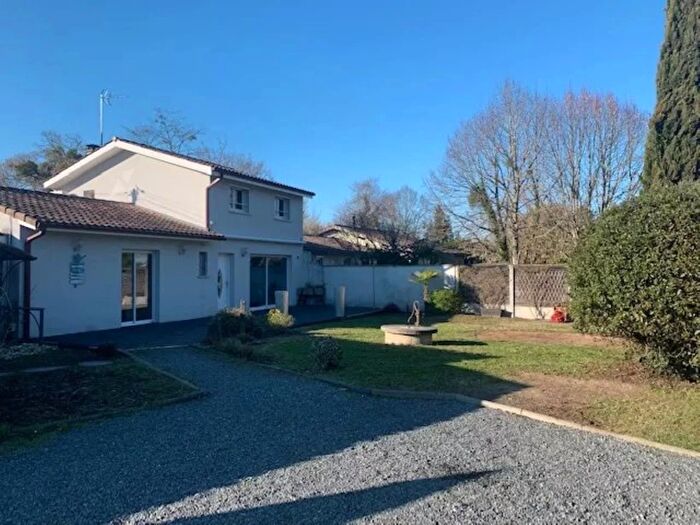 Maison à louer - Gradignan, Catoy, Plantey, Canteloup - 4 pièces - 3 chambres