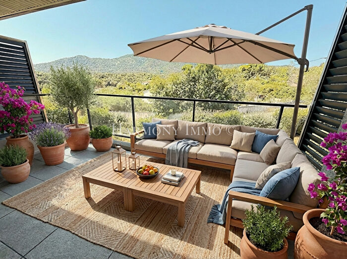 Appartement à vendre - Ajaccio, Mezzavia - 3 pièces - 2 chambres