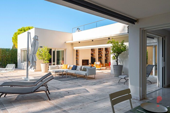 Maison à vendre - Marseille e , La Panouse - 7 pièces - 5 chambres