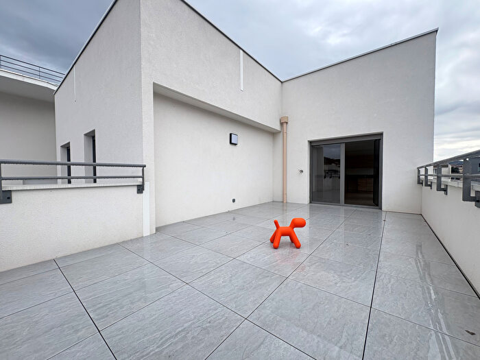 Appartement à louer - Clermont-Ferrand, Chanteranne, La Glacière - 5 pièces - 4 chambres