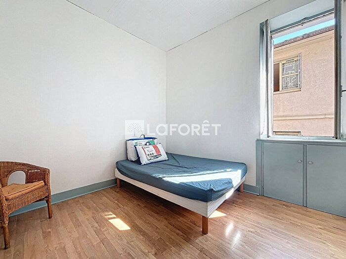 Appartement à louer - Centre Ville, Chambéry - 4 pièces - 3 chambres