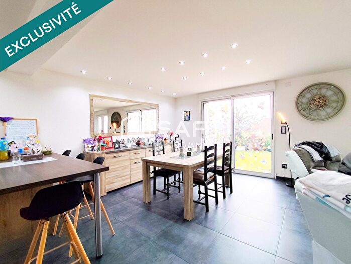 Maison à vendre - Creutzwald, Neuland - 6 pièces - 3 chambres