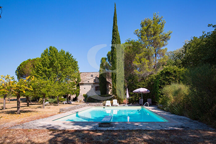 Maison à vendre - Vaison-la-Romaine - 7 pièces - 5 chambres