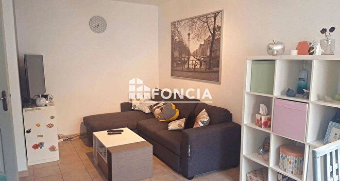 La Pionne-Zone d'Echange, Avignon : Appartement 2 pièces à louer