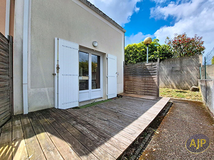Maison 2 pièces à La Roche-sur-Yon, Le Bourg sous la Roche, à vendre