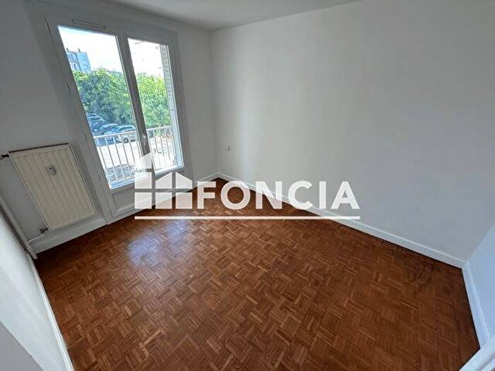 Appartement à louer - Grand Charran-Faventines, Valence - 3 pièces - 2 chambres