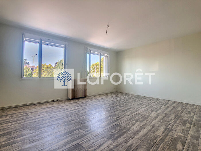 Appartement à louer - Thouars - 3 pièces - 2 chambres