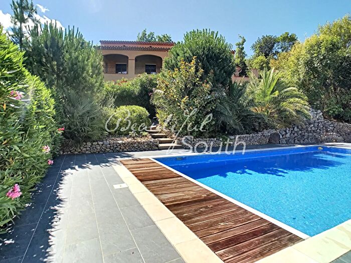 Maison 7 pièces à Prades, à vendre