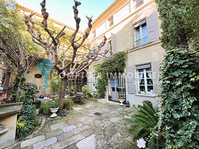 Maisons à vendre et appartements à louer - 1