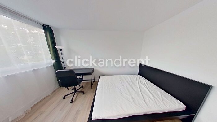 Appartement à louer - Massy, Massy-Opéra, La Bonde - 5 pièces - 4 chambres