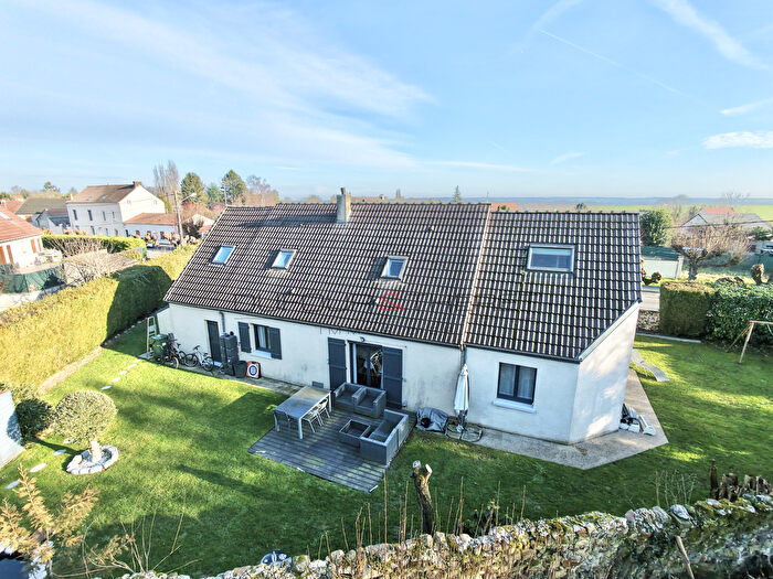 Maison à vendre - May-en-Multien - 6 pièces - 4 chambres