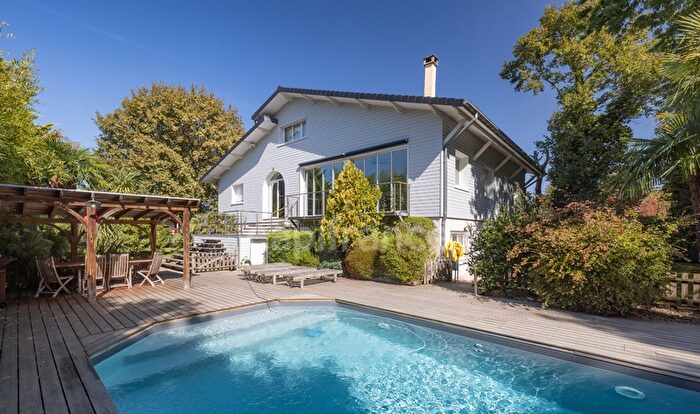 Maison à vendre - Martignas-sur-Jalle - 12 pièces - 7 chambres