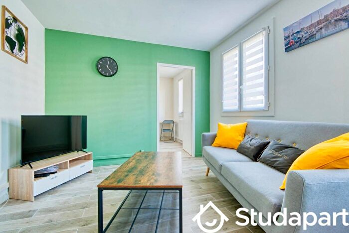 Appartement à louer - Sainte Marguerite, Marseille ème - 1 pièce - 3 chambres