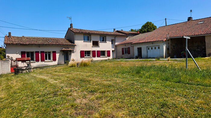 Maison 3 pièces à vendre à Montalembert