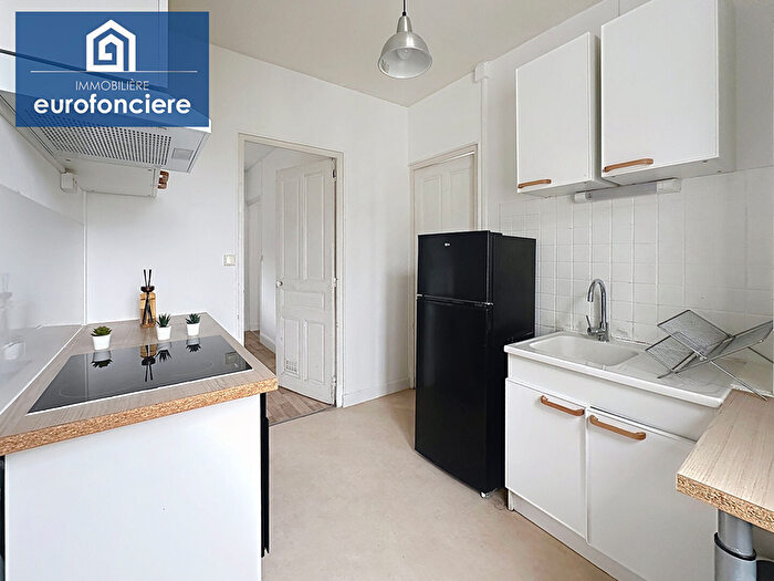 Sainte-Savine : Appartement 3 pièces à louer
