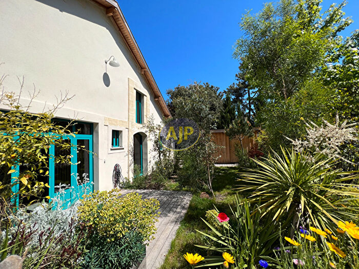 Maison à vendre - Soulac-sur-Mer - 6 pièces - 5 chambres