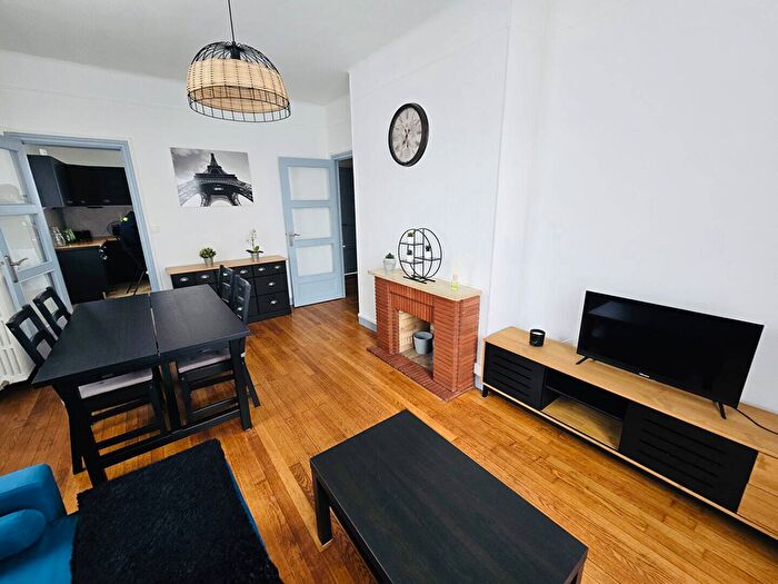 Centre Ville, Beauvais : Appartement 2 pièces à louer