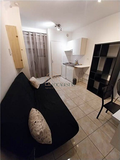Bourges, Centre-ville, Charlet, Lahitolle, Pignoux, Sembat : Appartement 1 pièce à louer