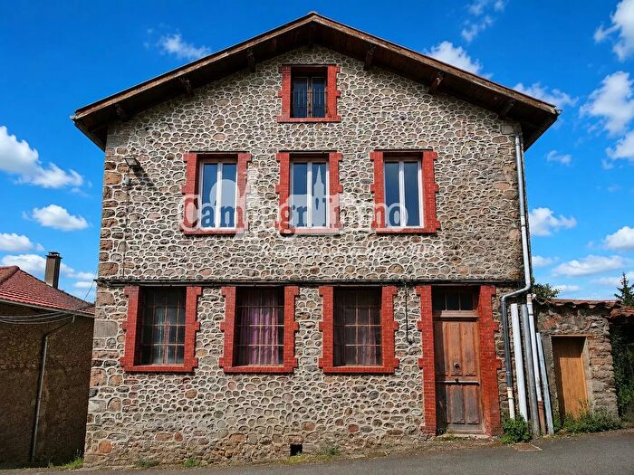 Maison 5 pièces à Valsonne, à vendre