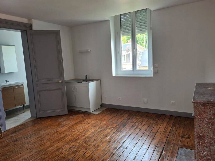 Appartement à louer - Forges-les-Eaux - 2 pièces - 1 chambre
