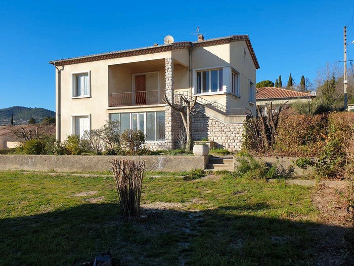 Maison 8 pièces à louer à Manosque