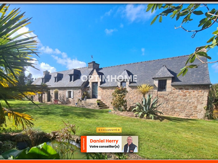 Maison à vendre - Plougourvest - 6 pièces - 4 chambres