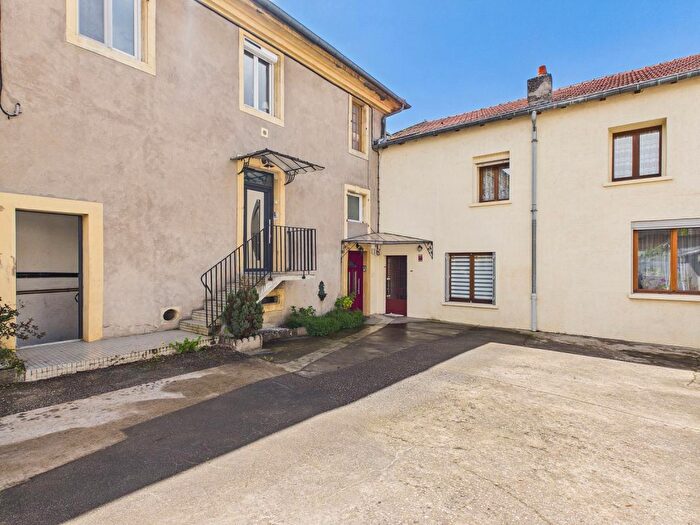 Maison 6 pièces à vendre à Pouilly