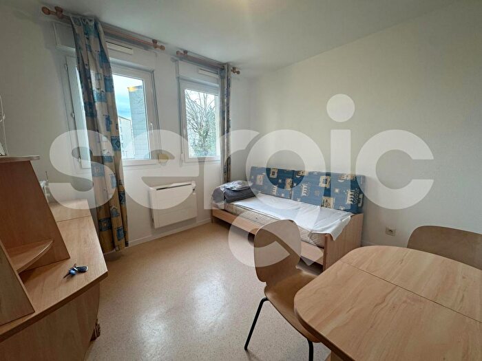 Appartement à louer - Orléans, La Croix Saint-Marceau, La Mouillère, Pré Pinson - 1 pièce