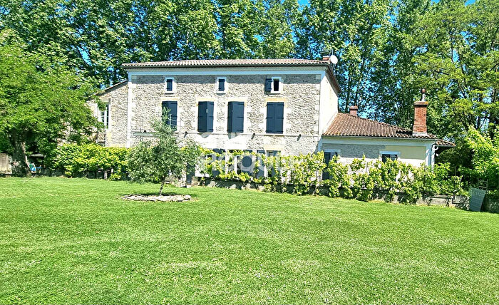 Maison à vendre - Hure - 8 pièces - 4 chambres