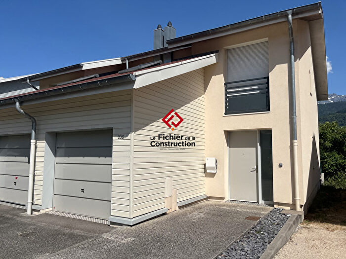 Maison 5 pièces à Saint-Ismier, à vendre