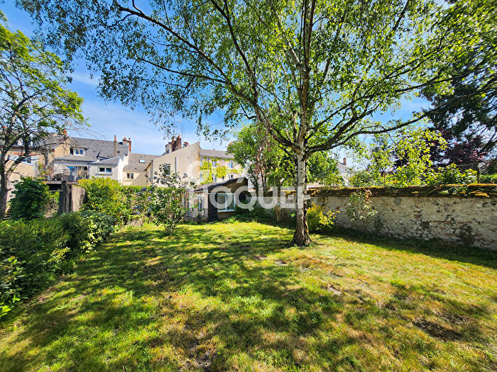 Maison à louer - Orléans, Saint-Vincent, Pasteur - 7 pièces - 5 chambres