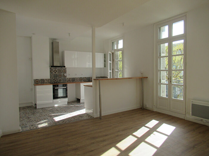 Castelnaudary, Cassieu, Jardin de la Résistance, Lapasset : Appartement 3 pièces à louer