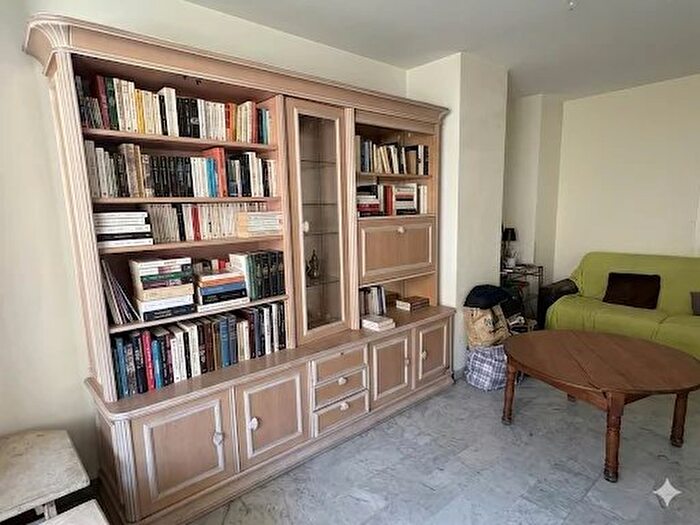 Nice, Promenade des Anglais, Rue de France : Appartement 2 pièces à vendre