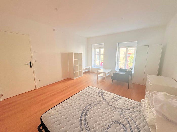 Grand Parc, Bordeaux - Appartement 1 pièce à louer