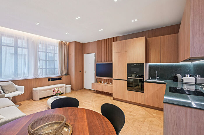 Appartement 3 pièces à vendre à Paris 18ème, Montmartre, Sacré Coeur, Abbesses