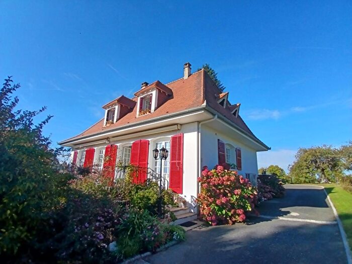 Maison à vendre - Saint-Priest-les-Fougères - 6 pièces - 4 chambres