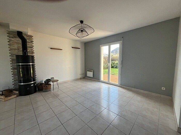 Maison à louer - Baye - 4 pièces - 3 chambres