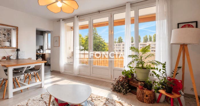 Genay - Appartement 4 pièces à vendre