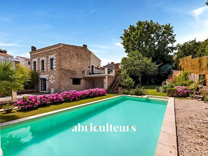 Maison à vendre - Bouguenais, Le Bourg - 7 pièces - 4 chambres