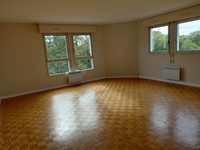 Appartement 4 pièces à Le Chesnay, Tartre, à louer