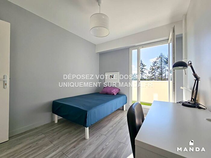 Appartement à louer - Justice-Heuruelles, Cergy - 4 pièces - 3 chambres