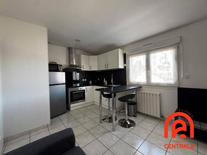 Grand-Large, Meyzieu - Appartement 2 pièces à louer