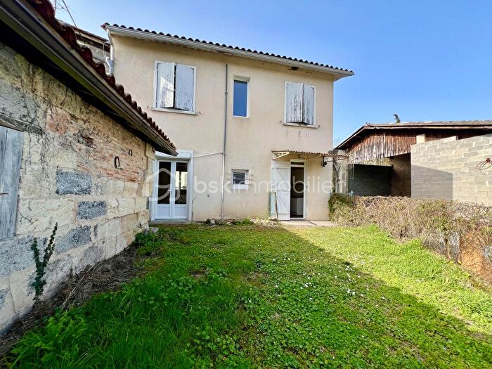 Maison à vendre - Coutras - 4 pièces - 3 chambres