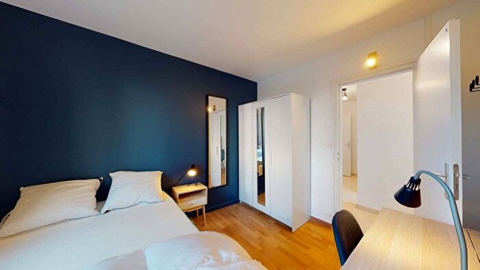 Appartement à louer - Le Pas du Lac, Montigny-le-Bretonneux - 1 pièce