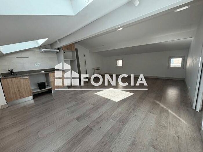 Appartement à louer - Est, Trévoux - 2 pièces - 1 chambre